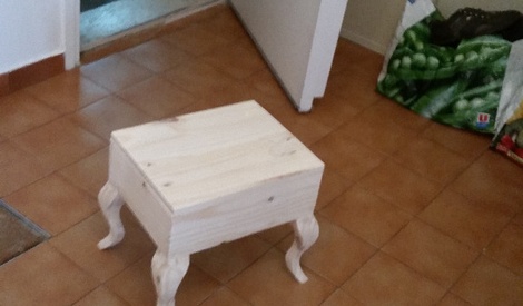 Table de lecture pour enfant par Ptityo sur L'Air du Bois