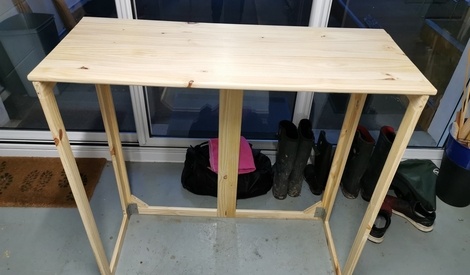 Petite table haute par Yope sur L'Air du Bois