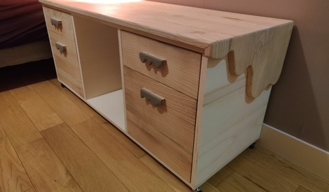 Meuble chevet pour jeune fille par Steph36 sur L'Air du Bois