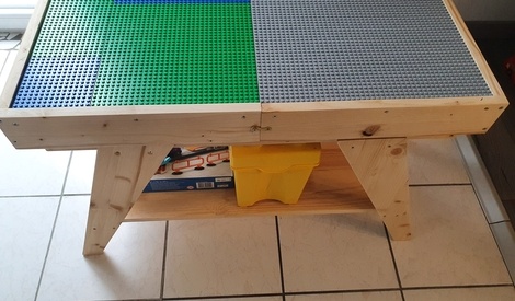 Table Lego enfant par fab-D sur L'Air du Bois
