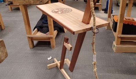 Tablette suspendu par Sebastienmar sur L'Air du Bois