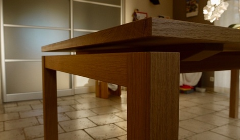 Table flottante à la Ishitani par skiffr sur L'Air du Bois