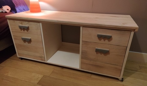 Meuble chevet pour jeune fille par Steph36 sur L'Air du Bois