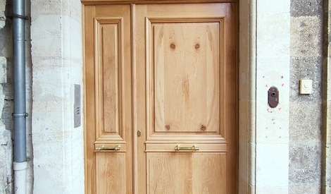 Porte d'immeuble par Slick sur L'Air du Bois