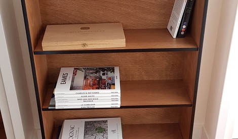 Mini bibliothèque par Mrick sur L'Air du Bois