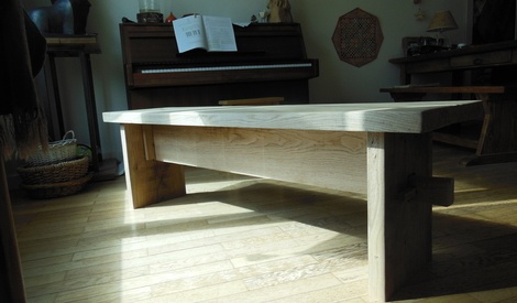 Table massive en chêne par PHI sur L'Air du Bois