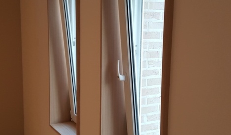 Ebrasement de fenêtre en placage chêne par Hebus sur L'Air du Bois