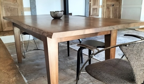 Table en chêne massif par Biloux sur L'Air du Bois