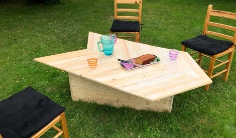 Table en forme de flèche par Hartec sur L'Air du Bois