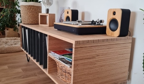 Meuble tourne disque par lacabanedeBelledonne sur L'Air du Bois