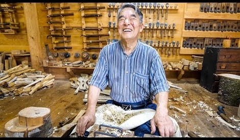 Une louche japonnaise trouvé par matmuin sur L'Air du Bois
