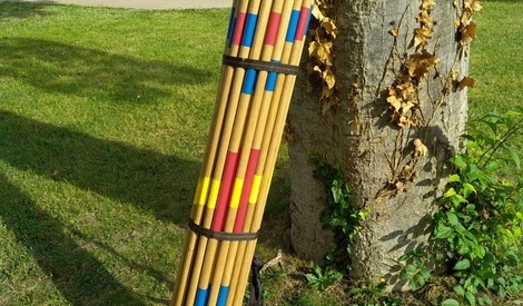 Mikado géant par Peiot sur L'Air du Bois