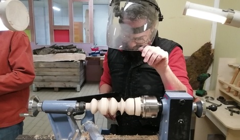 Initiation tournage sur bois partagé par lessensdubois85 sur L'Air du Bois