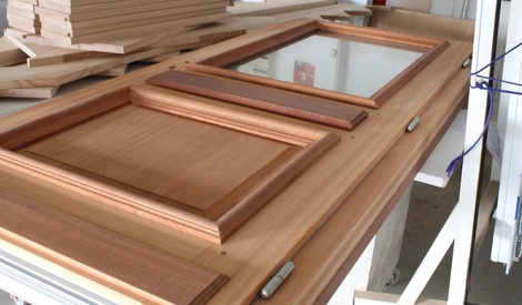 Porte eucalyptus samattan par Yoann Menuiserie sur L'Air du Bois