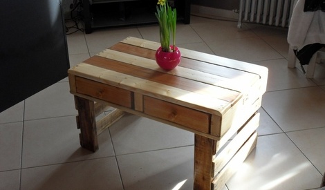 Table de salon en palette de récup par Standard2 sur L'Air du Bois