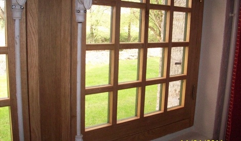 Fenêtre simple vitrage par Mathieu Montigny sur L'Air du Bois