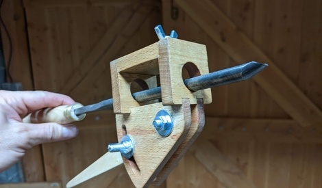 Petit gabarit d'affutage pour gouges de tournage par Airdrien sur L'Air du Bois