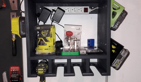 Meuble à outils par dbozec sur L'Air du Bois