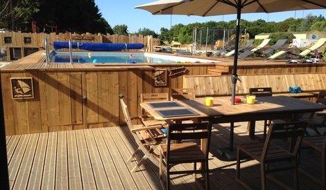 Piscine bois à Cesson par Technobat sur L'Air du Bois