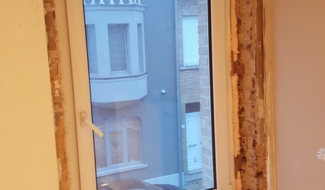 Ebrasement de fenêtre en placage chêne par Hebus sur L'Air du Bois
