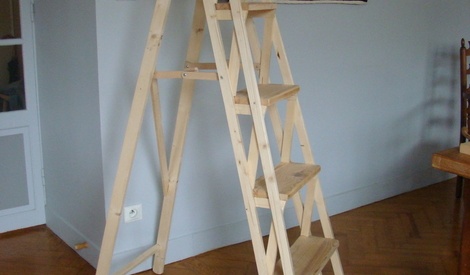 Escabeau support de plantes par Gegelemenuisier sur L'Air du Bois