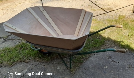 Réhausse pour brouette par Eric54 sur L'Air du Bois