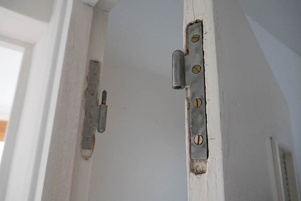 [Question] Comment réaligner les paumelles d'une porte intérieure ? par ...