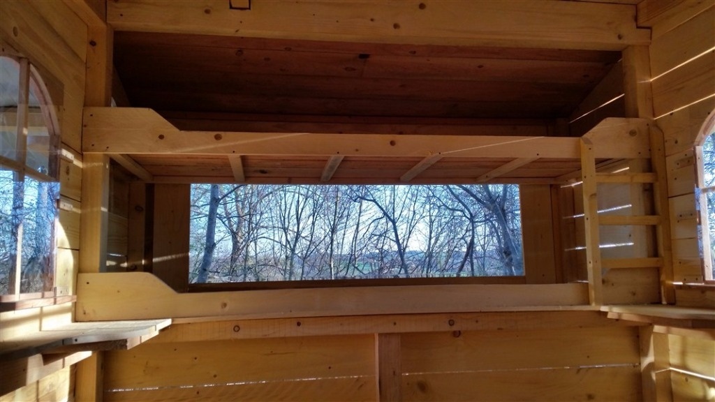 Cabane exterieure par lescimes260 sur L'Air du Bois